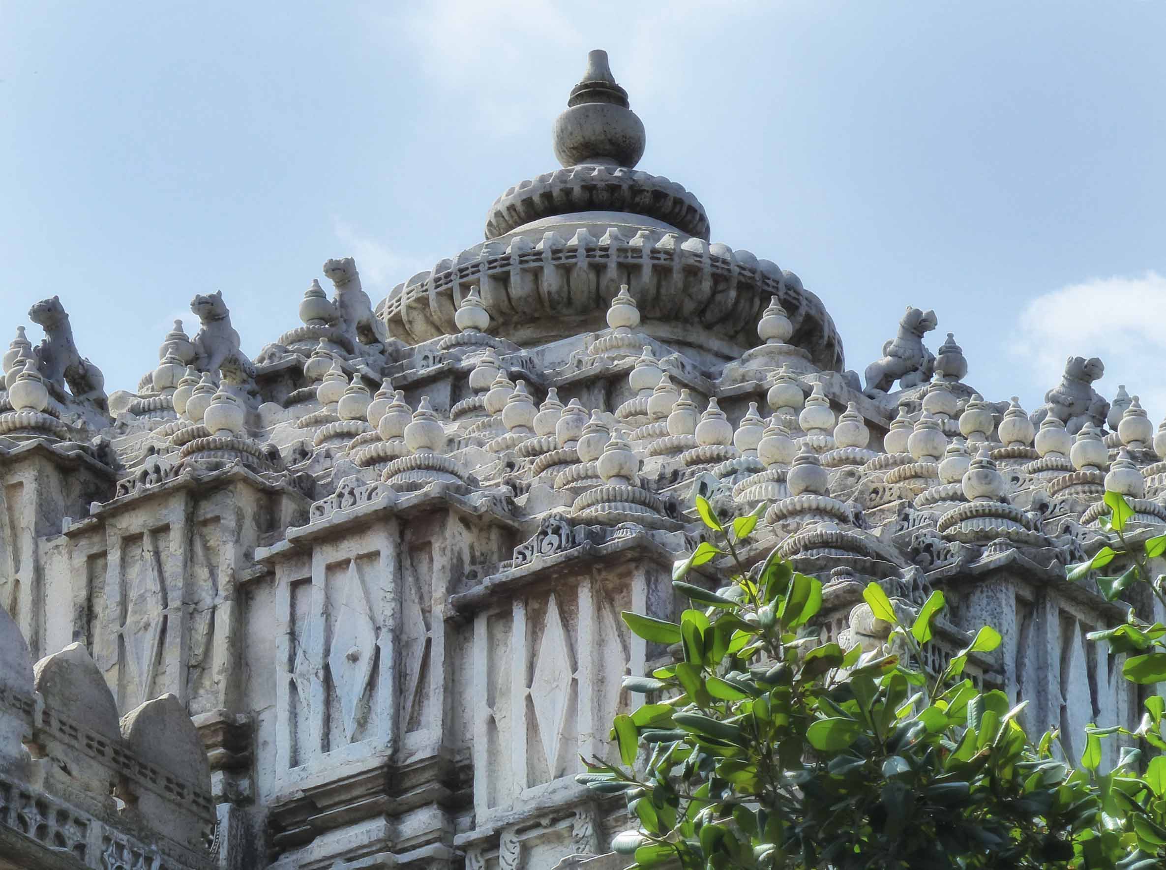 Chaumukha Mandir, the four-faced temple of Ranakpur - Travel with me