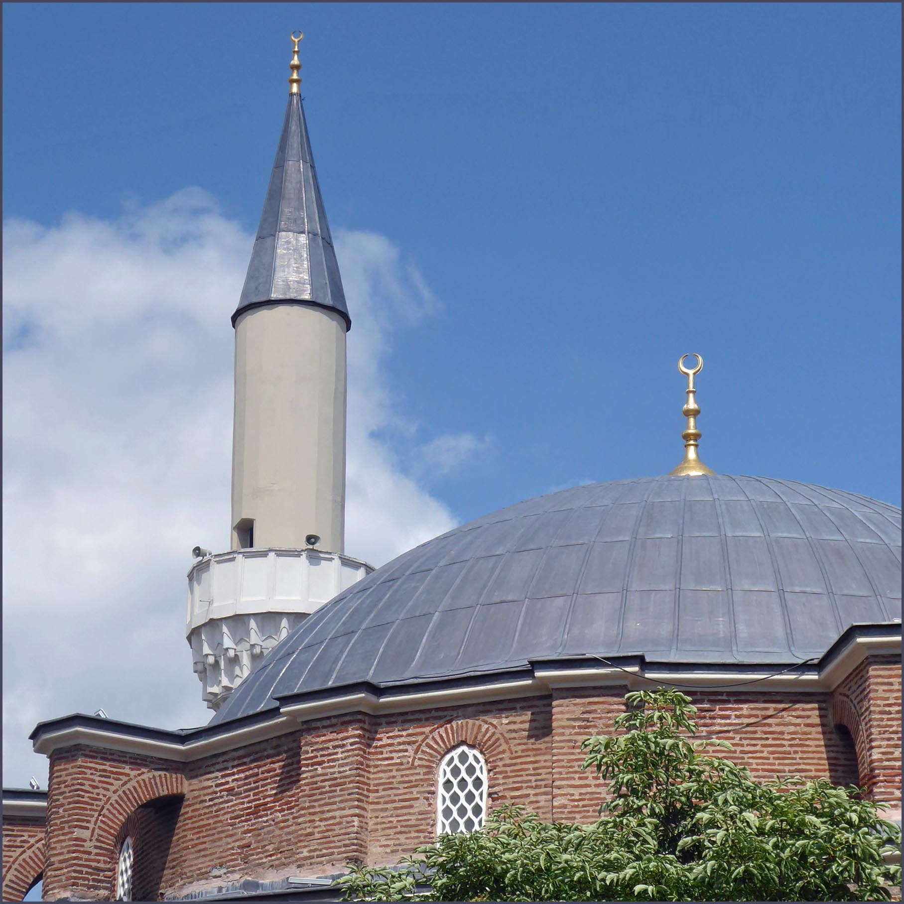The Square of Religious Tolerance in Sofia - Travel with me