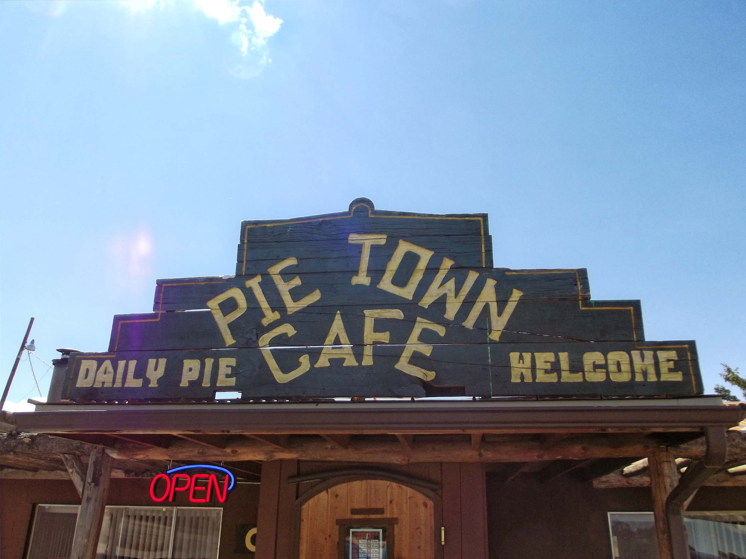 A pit stop in pioneering Pie Town - Travel with me