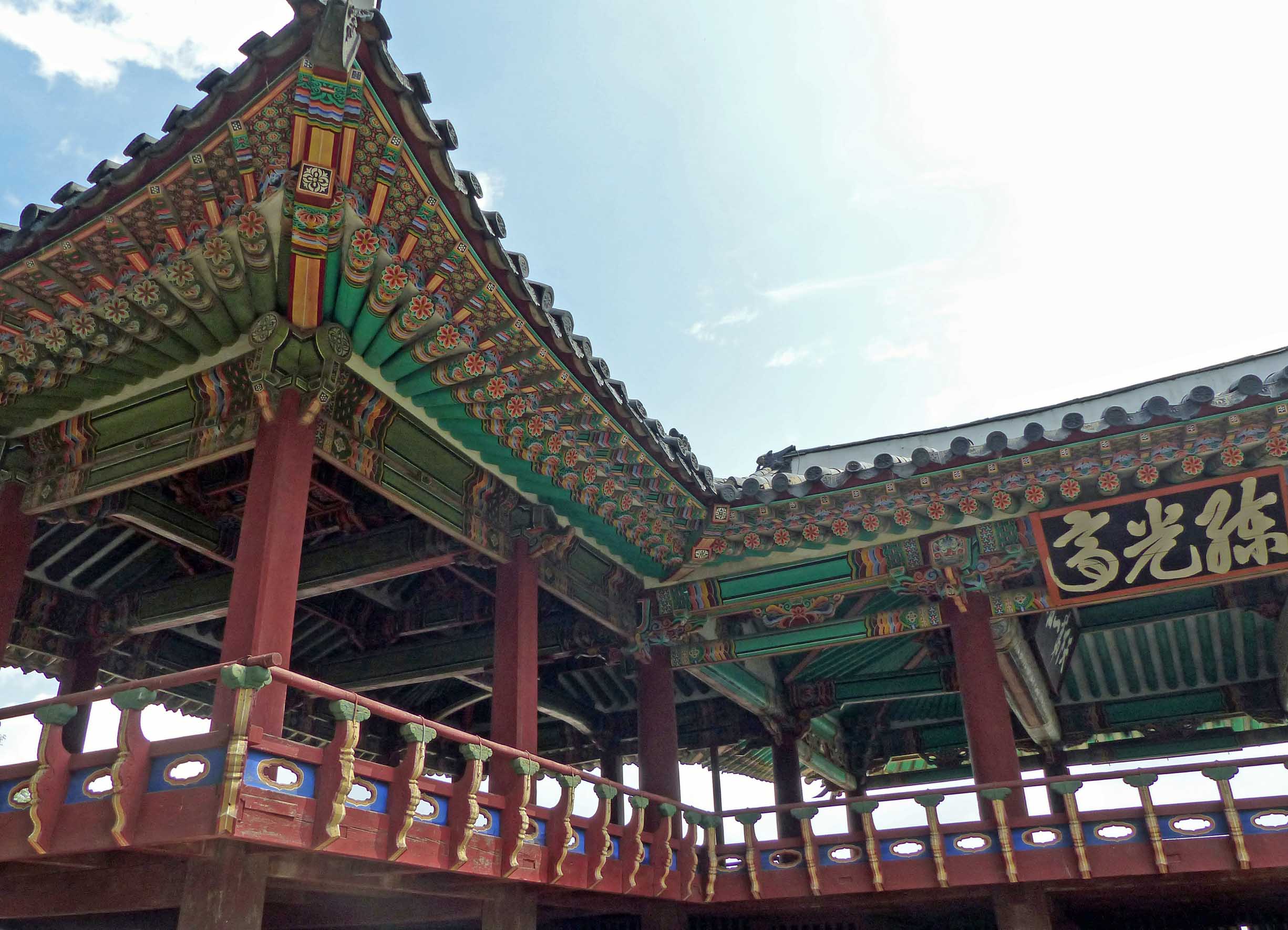 The astounding architecture of Pyongyang - Travel with me